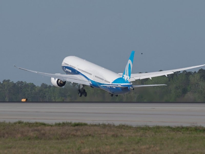 787-10 First Flight