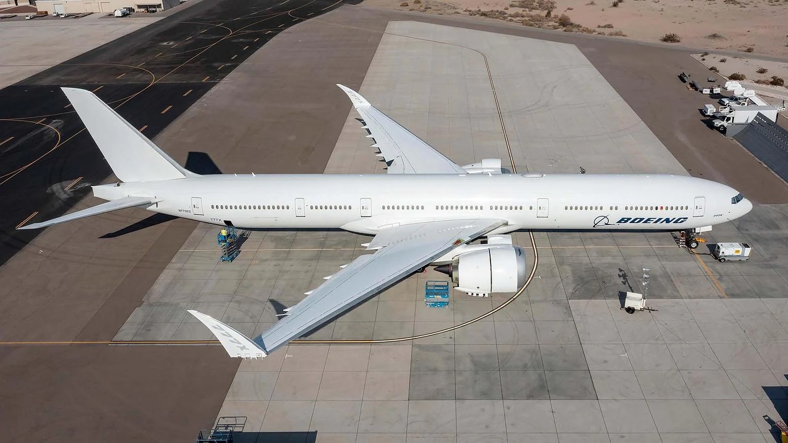 5 in flight: See the full 777-9 fleet in action