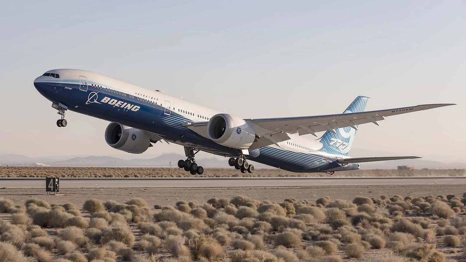 5 in flight: See the full 777-9 fleet in action